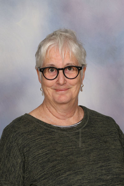 Marianne Robertson | Staff | Glenview School